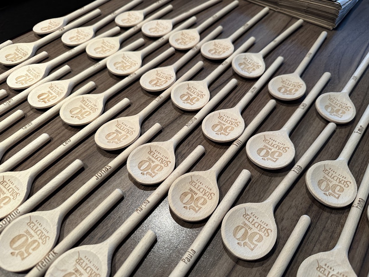 Gravur | HAPPY SIGNz GmbH - Werbetechnik aus Georgsmarienhütte